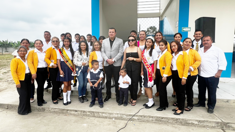 Escuela rural de Machala recibe mejoras con inversión estatal - Ecuador 221