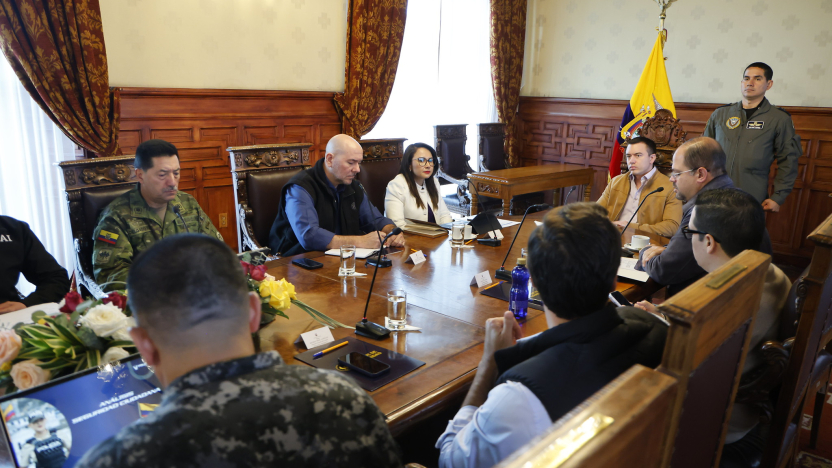 Noboa amplía facultades de Casa Militar para contrataciones - Ecuador 221